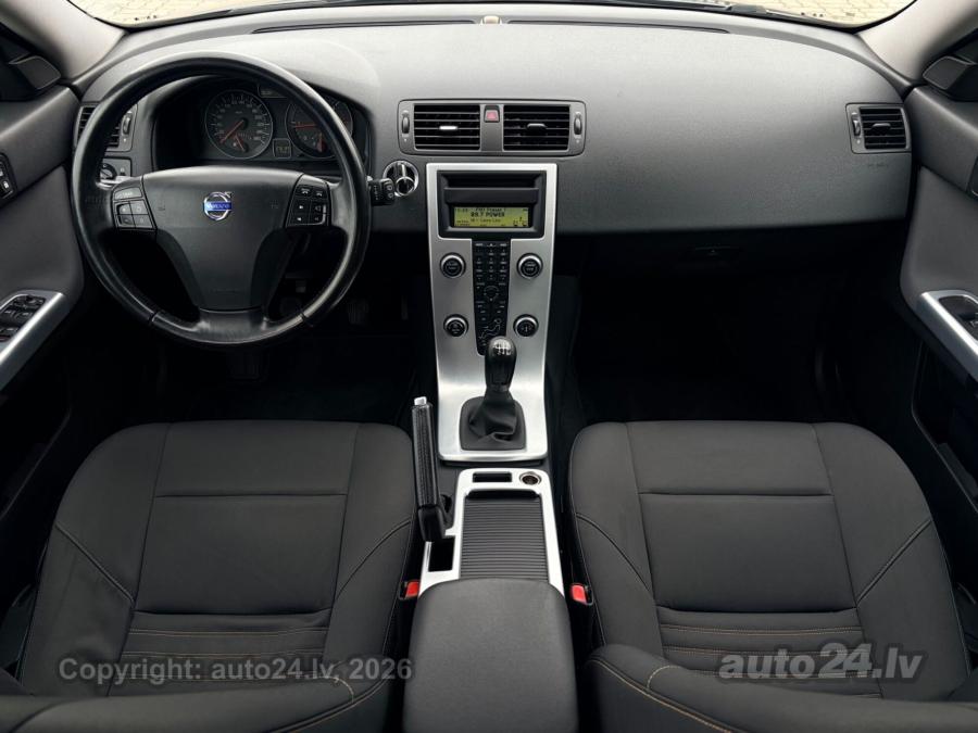 Pelēks Volvo V50 2011 Tartu, ar dzinēja tilpumu 1.60 L un nobraukumu 276 tūkst. km par 4490 €, foto 16 vietnē AUTOMOTO.COM.LV