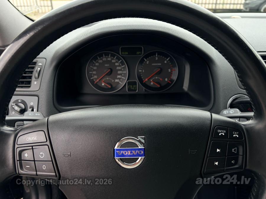 Pelēks Volvo V50 2011 Tartu, ar dzinēja tilpumu 1.60 L un nobraukumu 276 tūkst. km par 4490 €, foto 19 vietnē AUTOMOTO.COM.LV