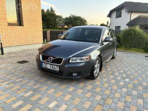 Grey Volvo V50 2011 in Riga, with an engine capacity of 2.00 L and mileage of 0 thousand km for 3900 €, photo 7 on AUTOMOTO.COM.LV