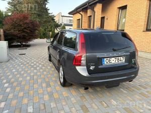 Grey Volvo V50 2011 in Riga, with an engine capacity of 2.00 L and mileage of 0 thousand km for 3900 €, photo 9 on AUTOMOTO.COM.LV