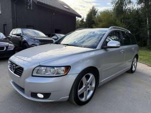Grey Volvo V50 2011 in Kaunas, with an engine capacity of 1.56 L and mileage of 230 thousand km for 3900 €, photo 3 on AUTOMOTO.COM.LV