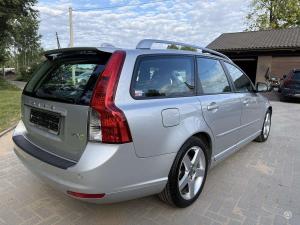 Grey Volvo V50 2011 in Kaunas, with an engine capacity of 1.56 L and mileage of 230 thousand km for 3900 €, photo 6 on AUTOMOTO.COM.LV