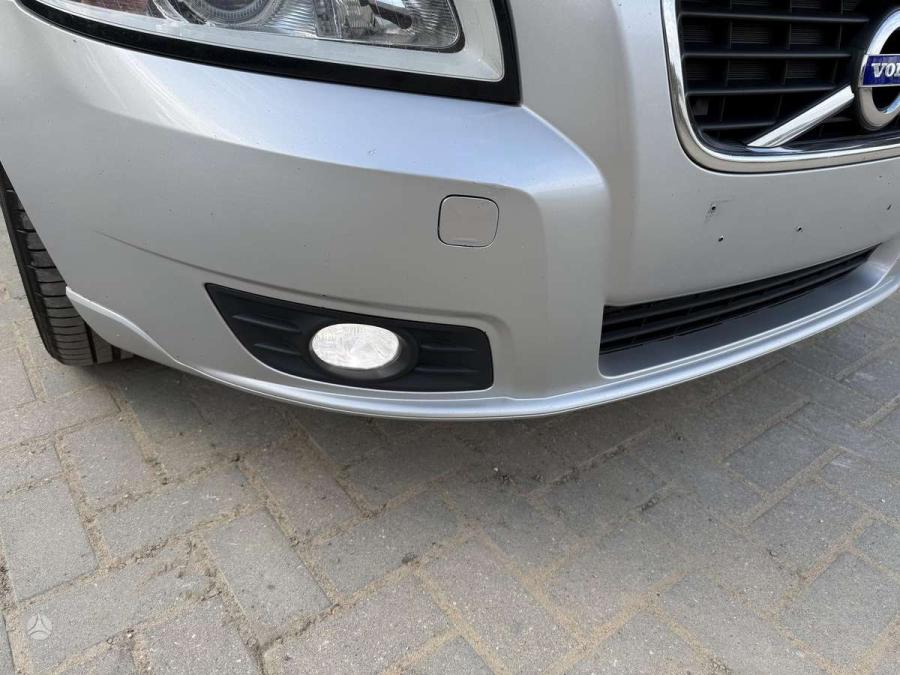 Grey Volvo V50 2011 in Kaunas, with an engine capacity of 1.56 L and mileage of 230 thousand km for 3900 €, photo 8 on AUTOMOTO.COM.LV