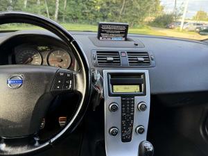 Grey Volvo V50 2011 in Kaunas, with an engine capacity of 1.56 L and mileage of 230 thousand km for 3900 €, photo 18 on AUTOMOTO.COM.LV