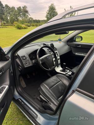 Grey Volvo V50 2011 in Tallinn, with an engine capacity of 1.60 L and mileage of 224 thousand km for 4500 €, photo 10 on AUTOMOTO.COM.LV
