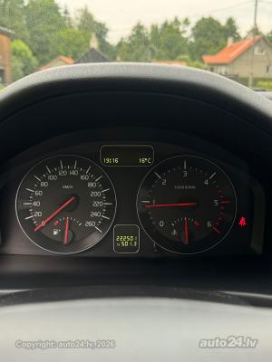 Grey Volvo V50 2011 in Tallinn, with an engine capacity of 1.60 L and mileage of 224 thousand km for 4500 €, photo 14 on AUTOMOTO.COM.LV