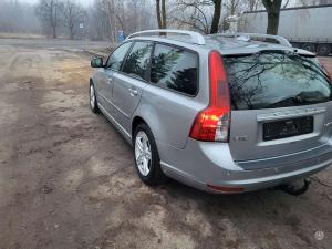 Pelēks Volvo V50 2012 Kauņa, ar dzinēja tilpumu 1.60 L un nobraukumu 234 tūkst. km par 3200 €, foto 6 vietnē AUTOMOTO.COM.LV