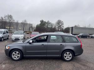 Pelēks Volvo V50 2012 Alīta, ar dzinēja tilpumu 1.56 L un nobraukumu 254 tūkst. km par 4700 €, foto 6 vietnē AUTOMOTO.COM.LV