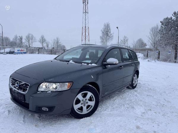 Grey Volvo V50 2012 in Alytus, with an engine capacity of 1.56 L and mileage of 252 thousand km for 4700 €, photo 4 on AUTOMOTO.COM.LV