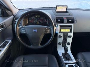 Pelēks Volvo V50 2012 Tallina, ar dzinēja tilpumu 2.00 L un nobraukumu 221 tūkst. km par 5790 €, foto 5 vietnē AUTOMOTO.COM.LV