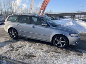 Grey Volvo V50 2012 in Kaunas, with an engine capacity of 1.56 L and mileage of 266 thousand km for 4200 €, photo 3 on AUTOMOTO.COM.LV
