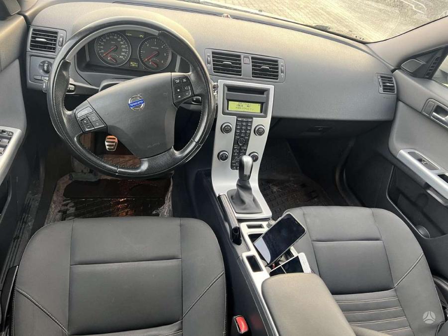 Pelēks Volvo V50 2012 Telšiai, ar dzinēja tilpumu 1.56 L un nobraukumu 306 tūkst. km par 2950 €, foto 5 vietnē AUTOMOTO.COM.LV