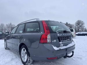 Pelēks Volvo V50 2012 Alīta, ar dzinēja tilpumu 1.56 L un nobraukumu 252 tūkst. km par 4300 €, foto 10 vietnē AUTOMOTO.COM.LV