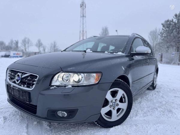 Grey Volvo V50 2012 in Alytus, with an engine capacity of 1.56 L and mileage of 252 thousand km for 4300 €, photo 2 on AUTOMOTO.COM.LV