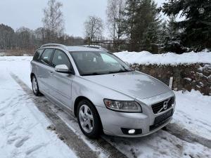 Grey Volvo V50 2012 in Utena, with an engine capacity of 1.56 L and mileage of 280 thousand km for 3200 €, photo  on AUTOMOTO.COM.LV