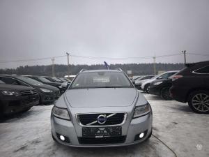 Grey Volvo V50 2012 in Vilnius, with an engine capacity of 1.60 L and mileage of 282 thousand km for 4350 €, photo 2 on AUTOMOTO.COM.LV