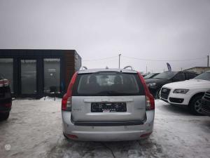 Grey Volvo V50 2012 in Vilnius, with an engine capacity of 1.60 L and mileage of 282 thousand km for 4350 €, photo 5 on AUTOMOTO.COM.LV