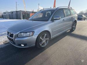 Pelēks Volvo V50 2012 Kauņa, ar dzinēja tilpumu 1.56 L un nobraukumu 266 tūkst. km par 4200 €, foto 2 vietnē AUTOMOTO.COM.LV