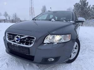 Pelēks Volvo V50 2012 Alīta, ar dzinēja tilpumu 1.56 L un nobraukumu 249 tūkst. km par 4150 €, foto 2 vietnē AUTOMOTO.COM.LV