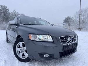 Pelēks Volvo V50 2012 Alīta, ar dzinēja tilpumu 1.56 L un nobraukumu 249 tūkst. km par 4150 €, foto 3 vietnē AUTOMOTO.COM.LV
