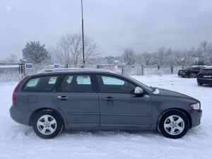 Pelēks Volvo V50 2012 Alīta, ar dzinēja tilpumu 1.56 L un nobraukumu 249 tūkst. km par 4150 €, foto 7 vietnē AUTOMOTO.COM.LV