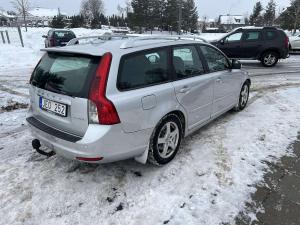 Grey Volvo V50 2012 in Telschi, with an engine capacity of 1.56 L and mileage of 305 thousand km for 2950 €, photo 5 on AUTOMOTO.COM.LV