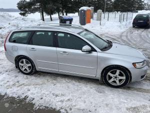 Grey Volvo V50 2012 in Telschi, with an engine capacity of 1.56 L and mileage of 305 thousand km for 2950 €, photo 6 on AUTOMOTO.COM.LV