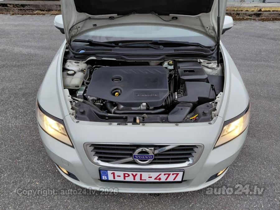 Pelēks Volvo V50 2012 Paide, ar dzinēja tilpumu 1.60 L un nobraukumu 199 tūkst. km par 4999 €, foto 11 vietnē AUTOMOTO.COM.LV