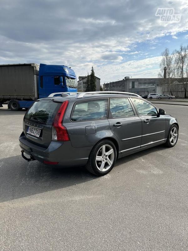 Grey Volvo V50 2012 in Alytus, with an engine capacity of 1.60 L and mileage of 316 thousand km for 3700 €, photo 5 on AUTOMOTO.COM.LV