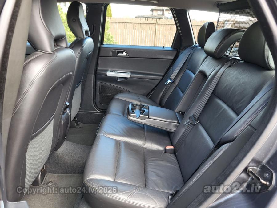 Grey Volvo V50 2012 in Tallinn, with an engine capacity of 1.60 L and mileage of 195 thousand km for 4999 €, photo 9 on AUTOMOTO.COM.LV