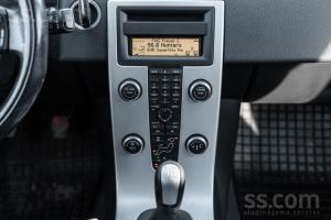 Grey Volvo V50 2012 in Riga, with an engine capacity of 1.60 L and mileage of 411 thousand km for 3900 €, photo 9 on AUTOMOTO.COM.LV