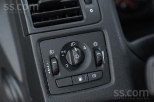 Grey Volvo V50 2012 in Riga, with an engine capacity of 1.60 L and mileage of 411 thousand km for 3900 €, photo 16 on AUTOMOTO.COM.LV