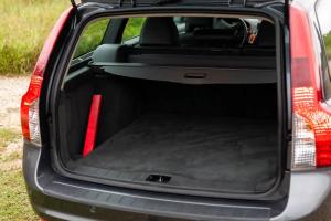 Pelēks Volvo V50 2012 Rīga, ar dzinēja tilpumu 1.60 L un nobraukumu 260 tūkst. km par 4995 €, foto 9 vietnē AUTOMOTO.COM.LV