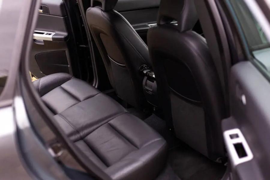 Pelēks Volvo V50 2012 Rīga, ar dzinēja tilpumu 1.60 L un nobraukumu 260 tūkst. km par 4995 €, foto 13 vietnē AUTOMOTO.COM.LV