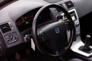 Pelēks Volvo V50 2012 Rīga, ar dzinēja tilpumu 1.60 L un nobraukumu 260 tūkst. km par 4995 €, foto 18 vietnē AUTOMOTO.COM.LV