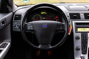 Pelēks Volvo V50 2012 Rīga, ar dzinēja tilpumu 1.60 L un nobraukumu 260 tūkst. km par 4995 €, foto 21 vietnē AUTOMOTO.COM.LV