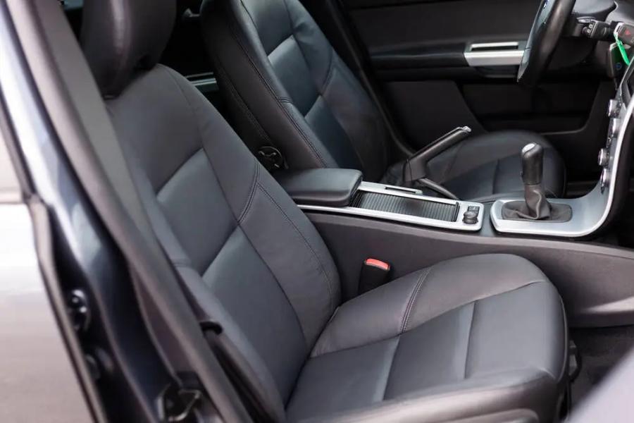 Pelēks Volvo V50 2012 Rīga, ar dzinēja tilpumu 1.60 L un nobraukumu 147 tūkst. km par 5995 €, foto 23 vietnē AUTOMOTO.COM.LV