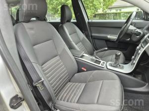 Pelēks Volvo V50 2012 Rīga, ar dzinēja tilpumu 1.60 L un nobraukumu 240 tūkst. km par 3400 €, foto 10 vietnē AUTOMOTO.COM.LV