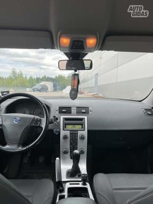 Grey Volvo V50 2012 in Siauliai, with an engine capacity of 1.60 L and mileage of 278 thousand km for 3500 €, photo 4 on AUTOMOTO.COM.LV