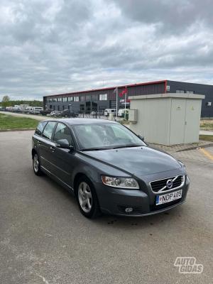 Grey Volvo V50 2012 in Siauliai, with an engine capacity of 1.60 L and mileage of 278 thousand km for 3500 €, photo 5 on AUTOMOTO.COM.LV