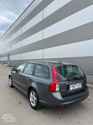 Grey Volvo V50 2012 in Siauliai, with an engine capacity of 1.60 L and mileage of 278 thousand km for 3500 €, photo 7 on AUTOMOTO.COM.LV