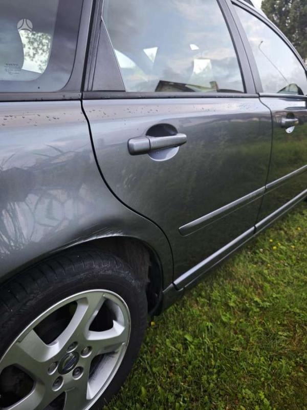 Grey Volvo V50 2012 in Utena, with an engine capacity of 1.56 L and mileage of 223 thousand km for 3450 €, photo 5 on AUTOMOTO.COM.LV
