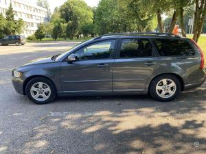 Grey Volvo V50 2012 in Vilnius, with an engine capacity of 1.56 L and mileage of 279 thousand km for 2699 €, photo 4 on AUTOMOTO.COM.LV