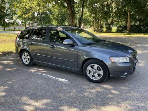 Grey Volvo V50 2012 in Vilnius, with an engine capacity of 1.56 L and mileage of 279 thousand km for 2699 €, photo 9 on AUTOMOTO.COM.LV