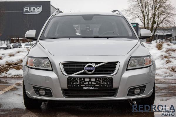 Grey Volvo V50 2012 in Kaunas, with an engine capacity of 1.60 L and mileage of 246 thousand km for 3700 €, photo 2 on AUTOMOTO.COM.LV