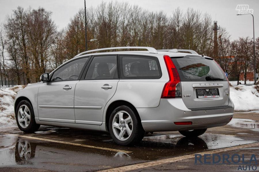 Grey Volvo V50 2012 in Kaunas, with an engine capacity of 1.60 L and mileage of 246 thousand km for 3700 €, photo 7 on AUTOMOTO.COM.LV