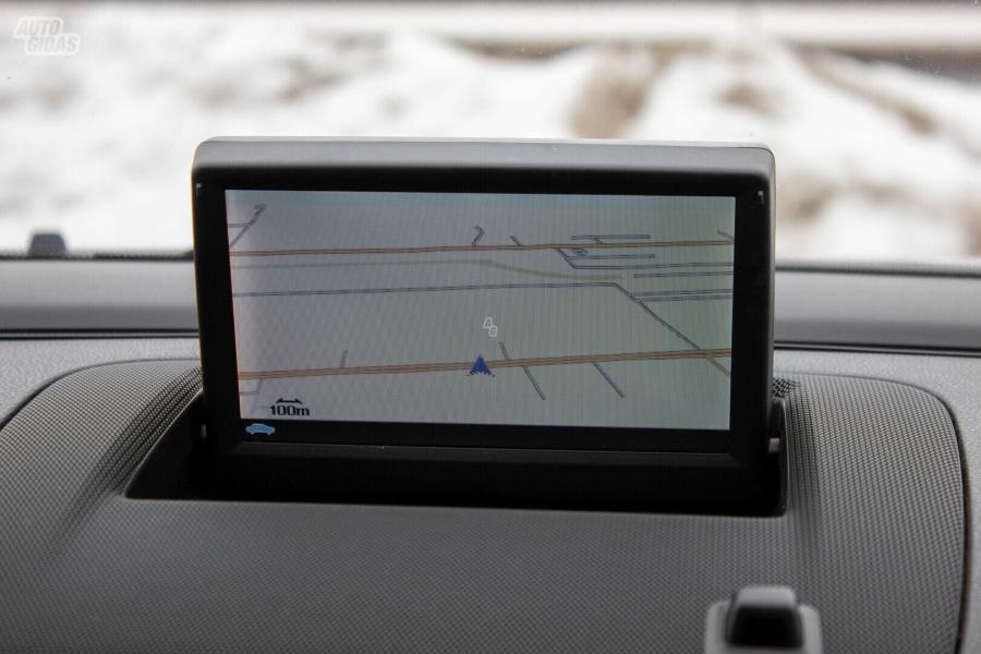 Grey Volvo V50 2012 in Kaunas, with an engine capacity of 1.60 L and mileage of 246 thousand km for 3700 €, photo 15 on AUTOMOTO.COM.LV