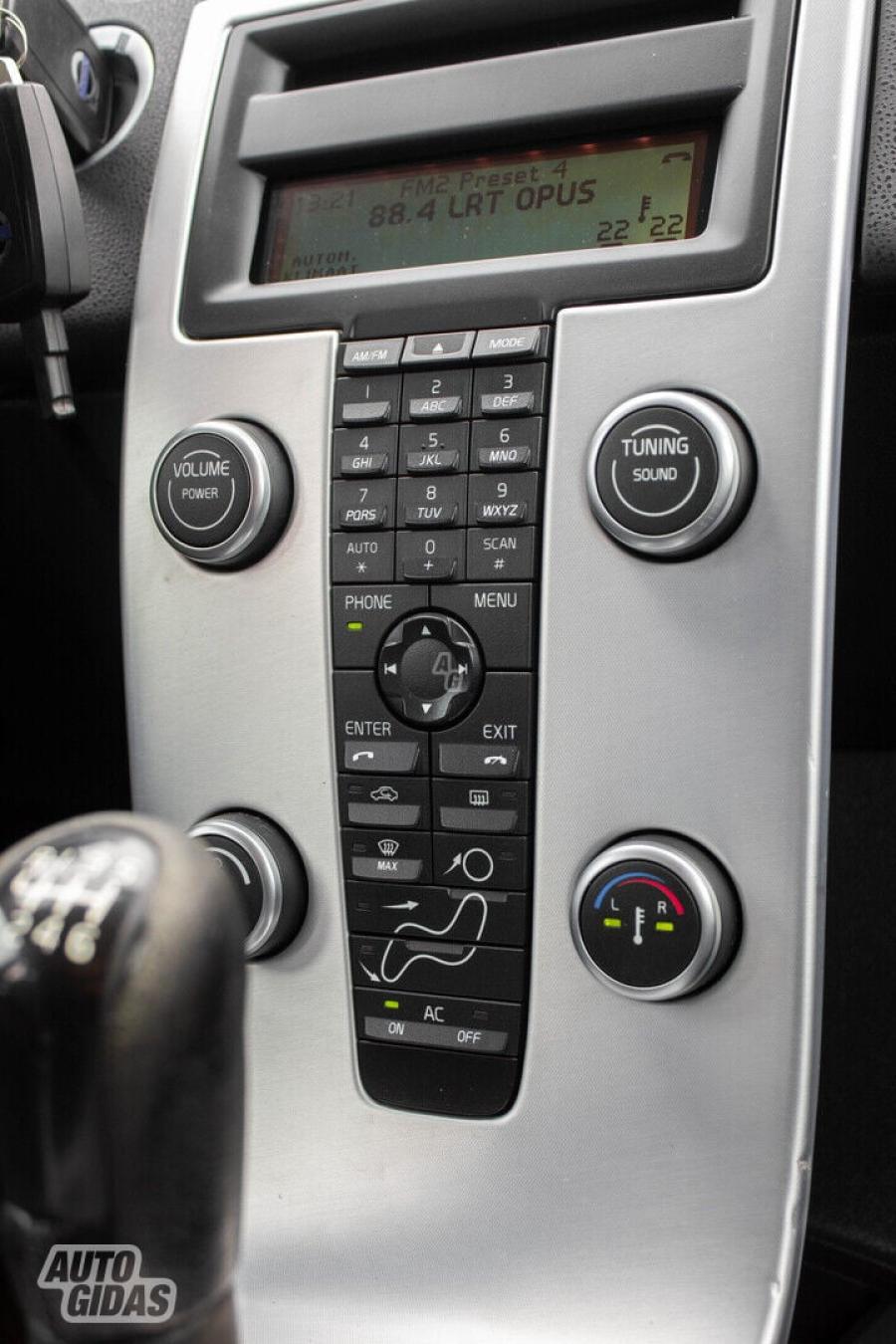 Grey Volvo V50 2012 in Kaunas, with an engine capacity of 1.60 L and mileage of 246 thousand km for 3700 €, photo 16 on AUTOMOTO.COM.LV