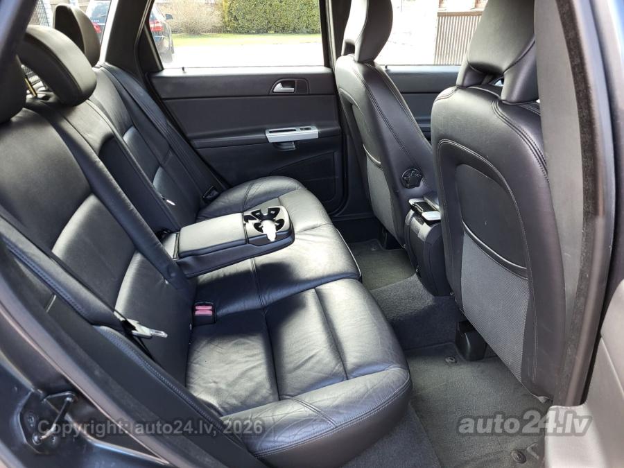 Pelēks Volvo V50 2012 Tallina, ar dzinēja tilpumu 1.60 L un nobraukumu 225 tūkst. km par 4899 €, foto 7 vietnē AUTOMOTO.COM.LV