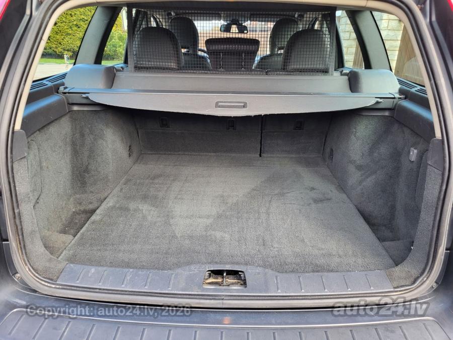 Pelēks Volvo V50 2012 Tallina, ar dzinēja tilpumu 1.60 L un nobraukumu 225 tūkst. km par 4899 €, foto 12 vietnē AUTOMOTO.COM.LV